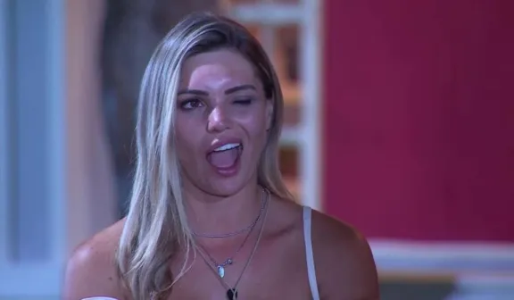 Filtran las primeras imágenes de Faloon Larraguibel en la plataforma de ...